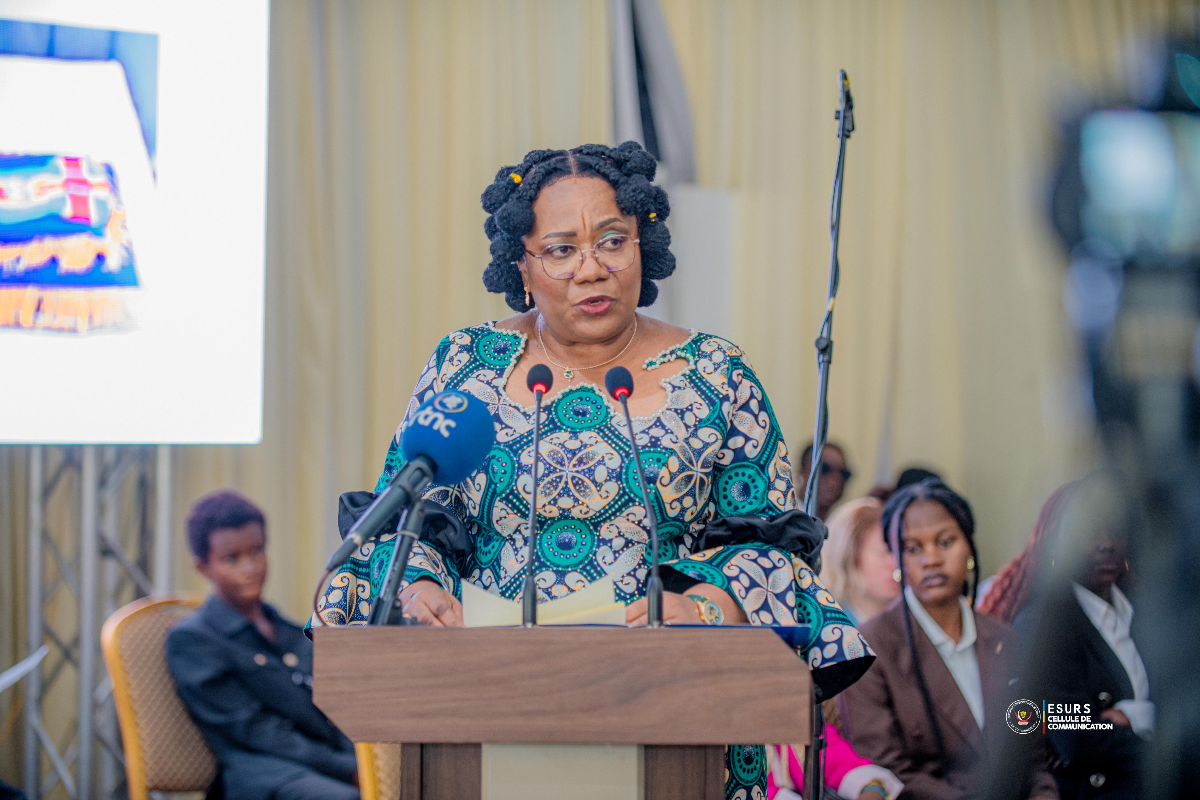 Forum du Génie Scientifique Congolais 2025 : Marie-Thérèse Sombo veut ...